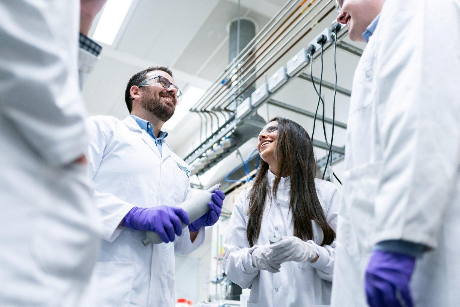 Curso de bioquímica e guia essencial em Portugal